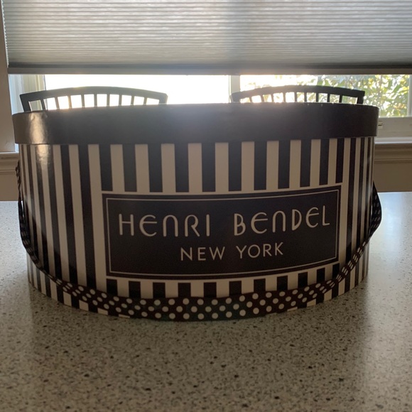 henri bendel | Accessories | Henri Bendel Nested Hatbox | Poshmark